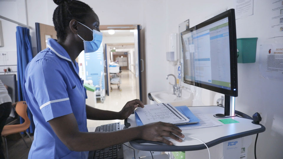 Digital Inpatient Noting at University Hospital Southampton by Sarah ...